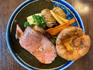 Martlet Kitchen: Perfect Sunday Lunch in Rochdale